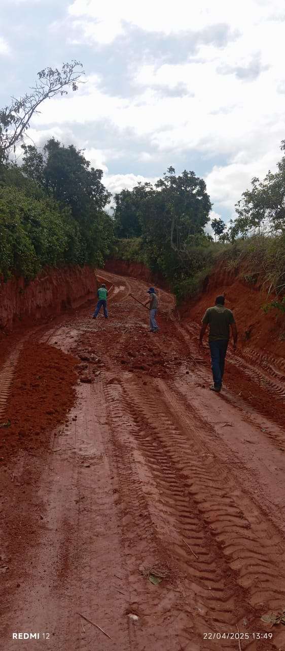 MANUTENÇÃO EM ESTRADAS DA ZONA RURAL - Prefeitura Municipal de Areias